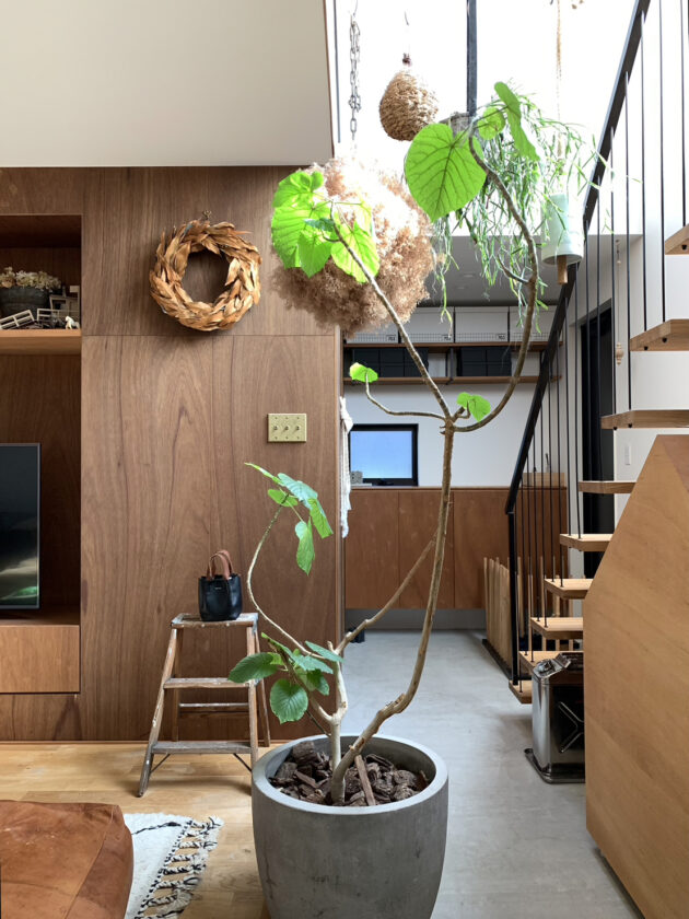 【今日の読みもの】小さく軽くを意識したかばんと、ユニセックスデザインなかばんの中身（mattam_interiorさん） | ムクリ[mukuri]